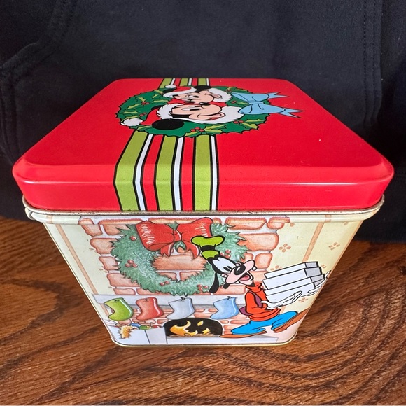 Disney | Holiday | Walt Disney The Tin Box Co Vintage Christmas Mickey ...
